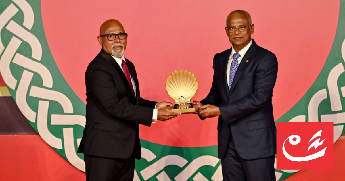 Ras Online - އޭޑީކޭ ނާޝިދުގެ ތާއީދު ރައީސް ސާލިހަށް!